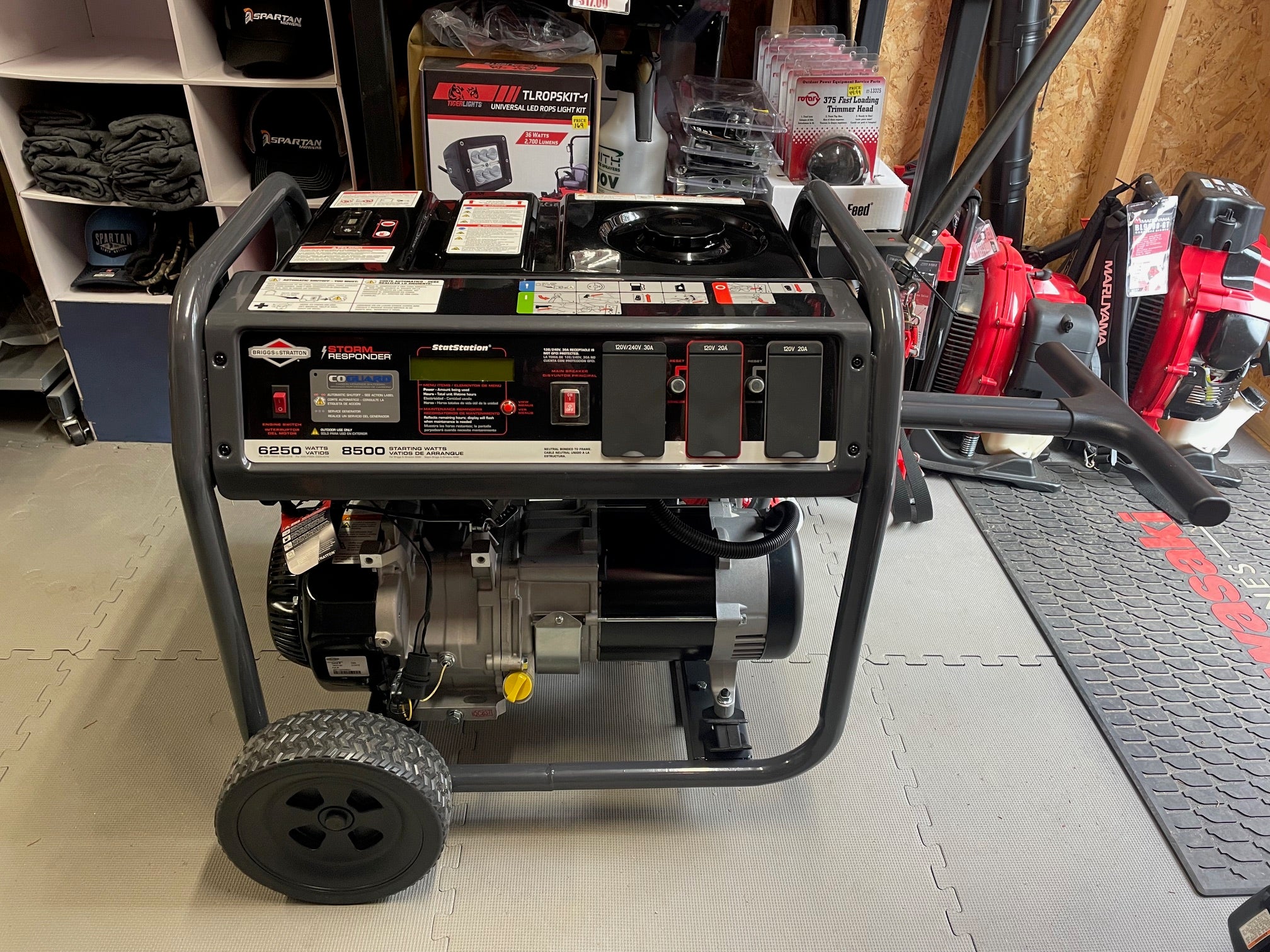 Briggs & Stratton Storm Responder 6250/8500 Watt Portable Generator ...